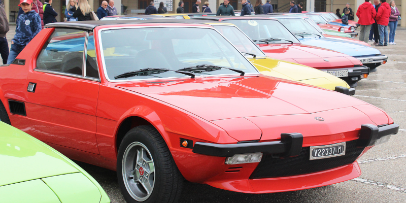 Raduno Fiat X1/9, l'auto sportiva spider-coupé in provincia di Pavia ...