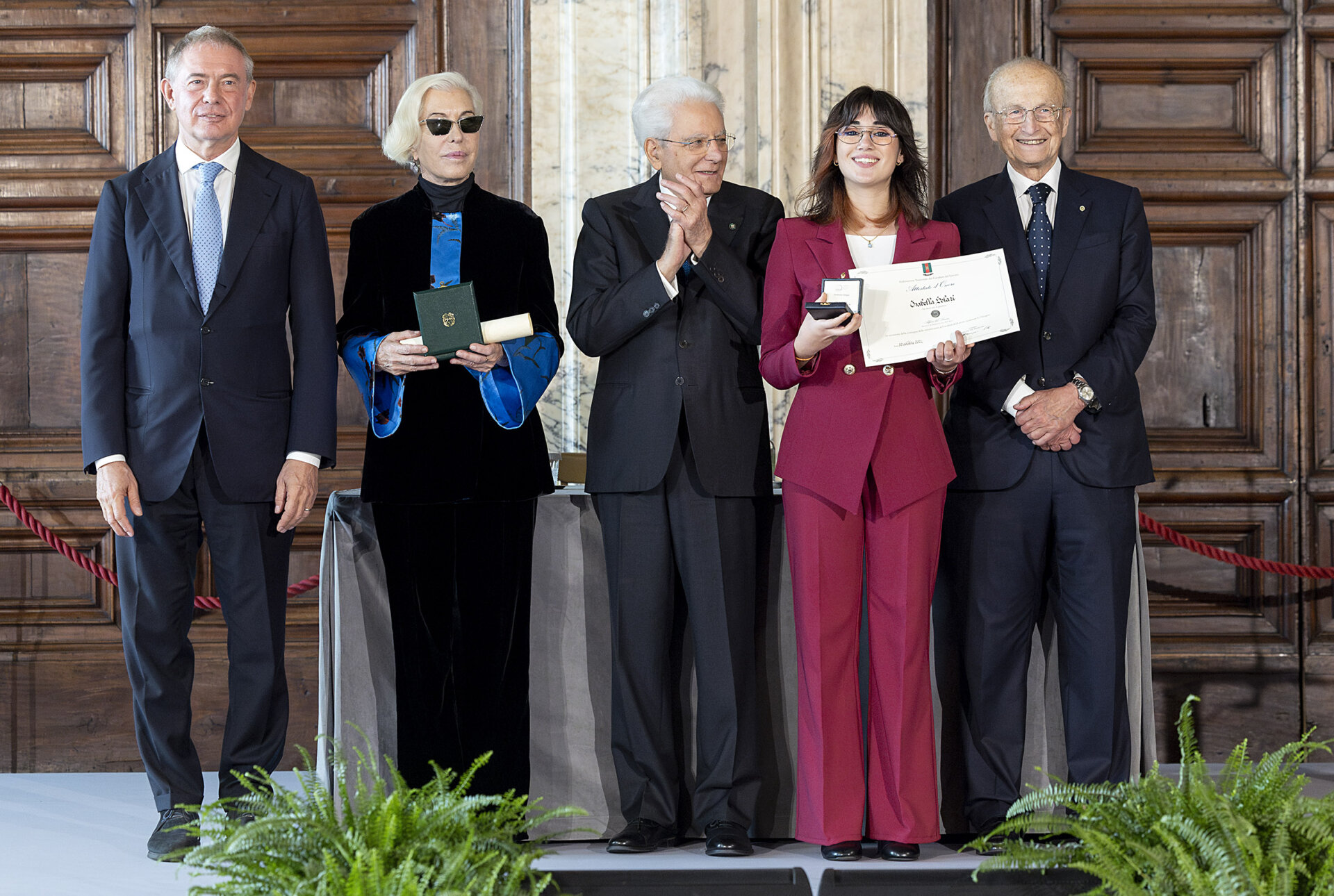 "Alfiere del Lavoro": il Presidente Mattarella premia Isabella Solari ...