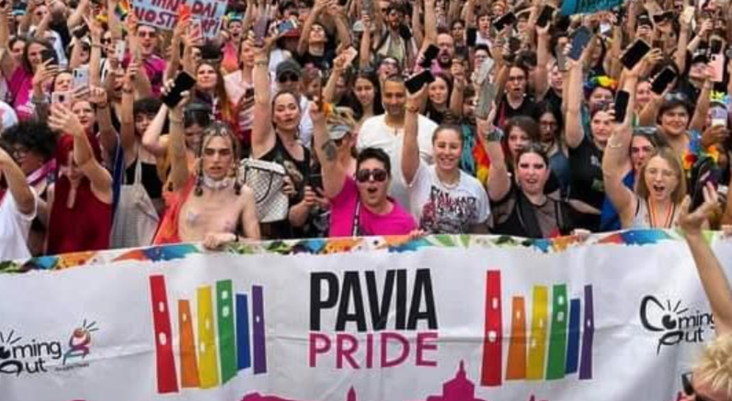 Pavia Pride 2025, in 1500 al corteo: "Senza diritti non c'è pace". Slogan a sostegno della ...